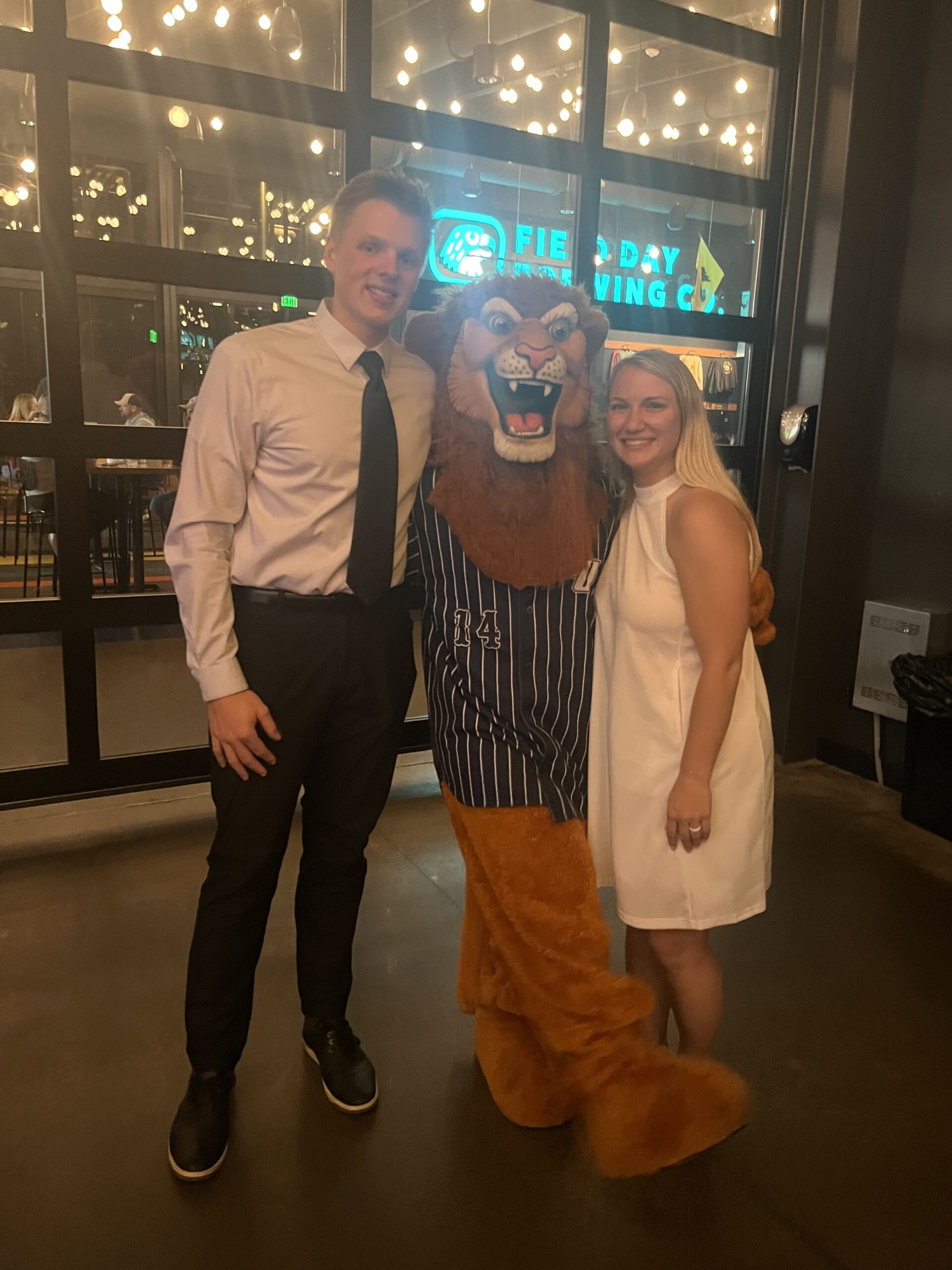Alumni Spotlight: Andrew '19 and Emily (Sass) Samuelson '21 '22 MSW ...