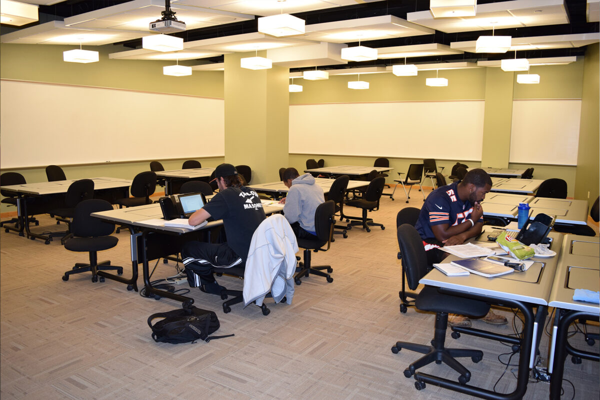 Nicholas J. Schrup Library - Clarke University - Clarke University